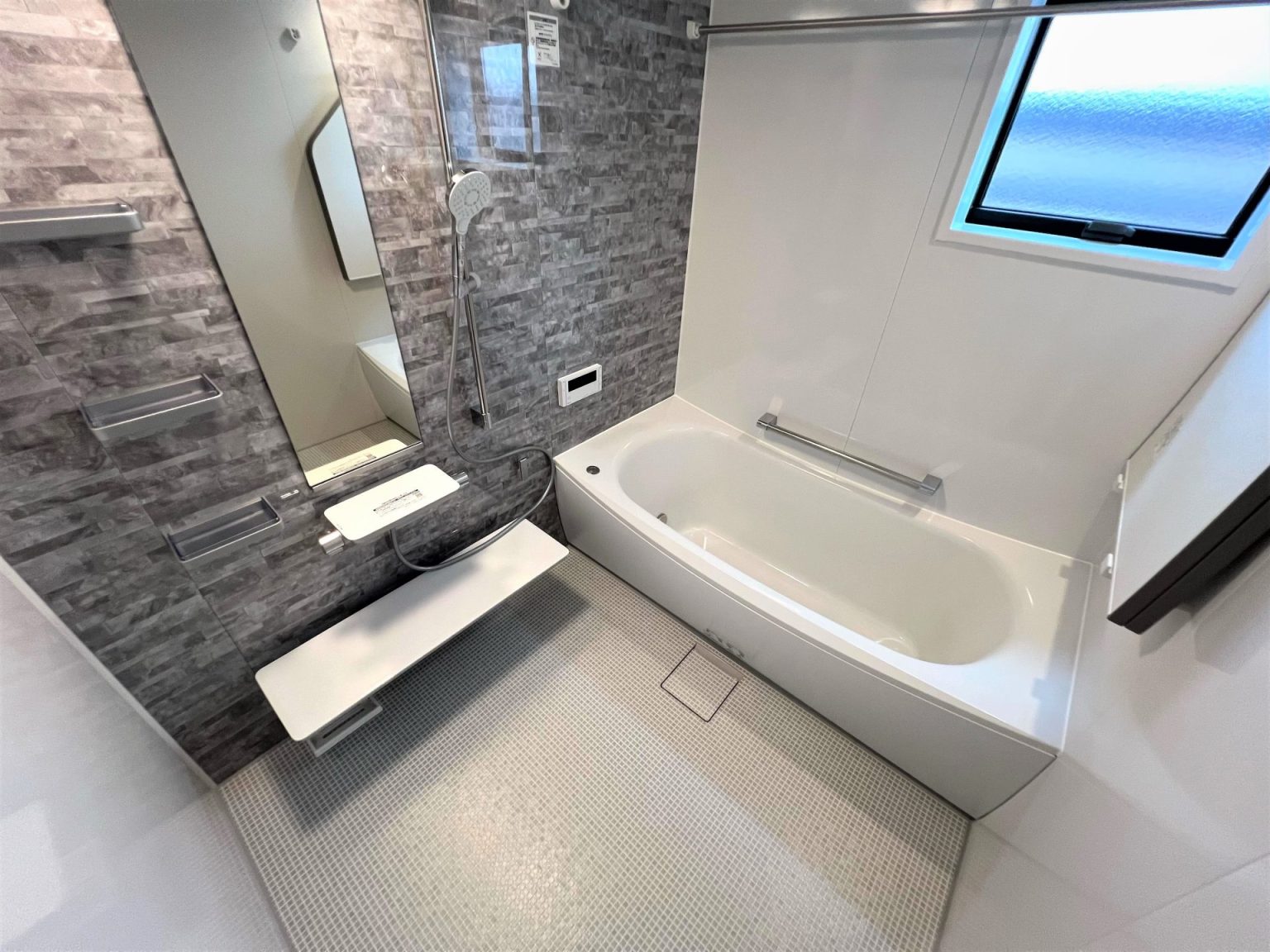 Comodo CASA横浜センター南1号棟【ZEH×長期優良住宅】 – トーセイ株式会社Comodo Casa